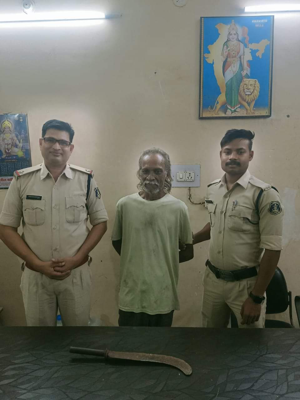 गड़ासा लहरा लोगों को भयभीत कर रहा आरोपित गिरफ्तार - Sahkarita